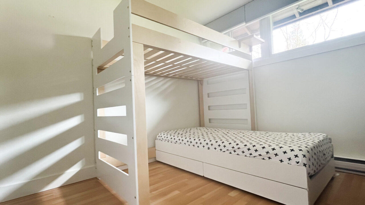 Custom Bunk Rooms - LoftandBunk.com